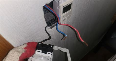 스위치 고장 귀찮아서 방치하고있었는데 바로 해결해주셨어요~ 진작 고칠걸ㅠ 아기한테도 친절히 대해주셔서 감사했습니다 숨고 숨은고수