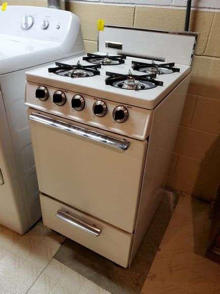 Very Clean Hardwick Apartment Size Gas Stove With Oven Perfect For Canning Located In Basement