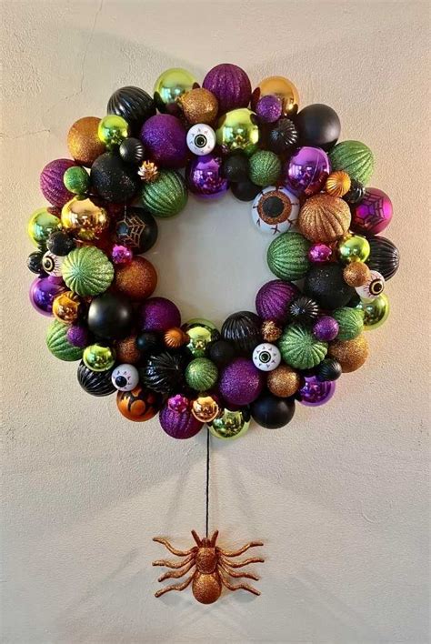 31 Halloween Door Wreath Ideas To Spook Up Your Entryway