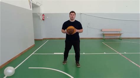 Ведення мяча на місці з різних вихідних положень Баскетбол