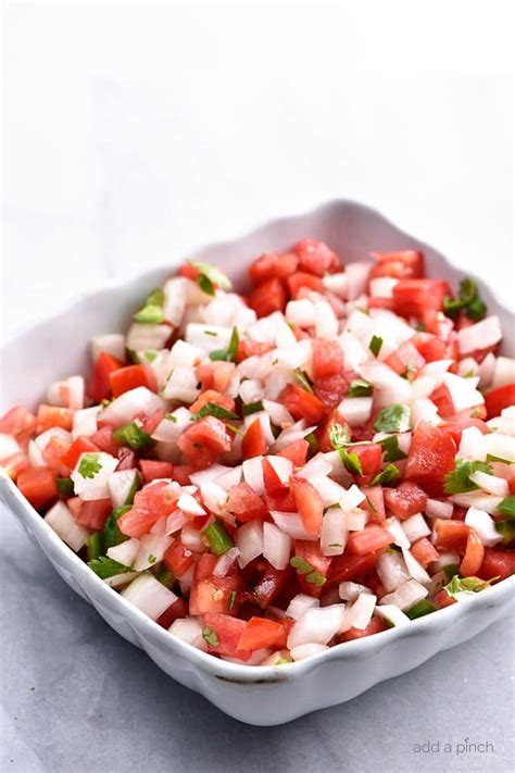 Pico De Gallo In English