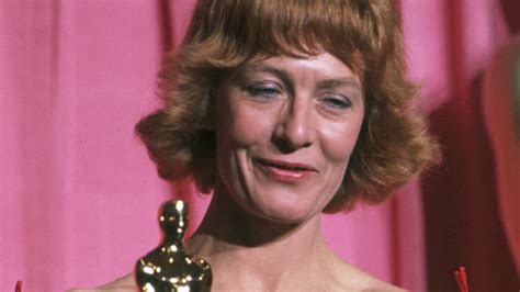Oscars Flashback Vanessa Redgraves Controversial Win For ‘julia