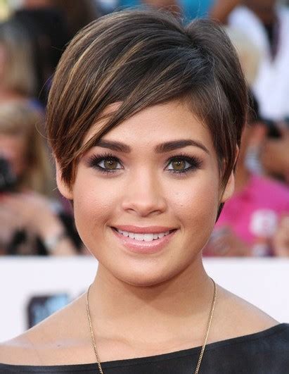 Nicole Anderson Short Razor Cut Hairstyles Popular Haircuts