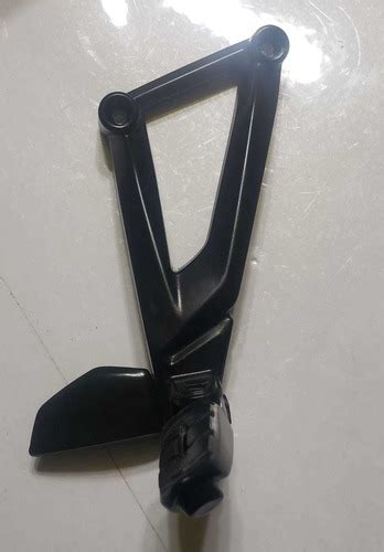 Base Posapie Trasero Derecho Pulsar Ns 200 Original MercadoLibre