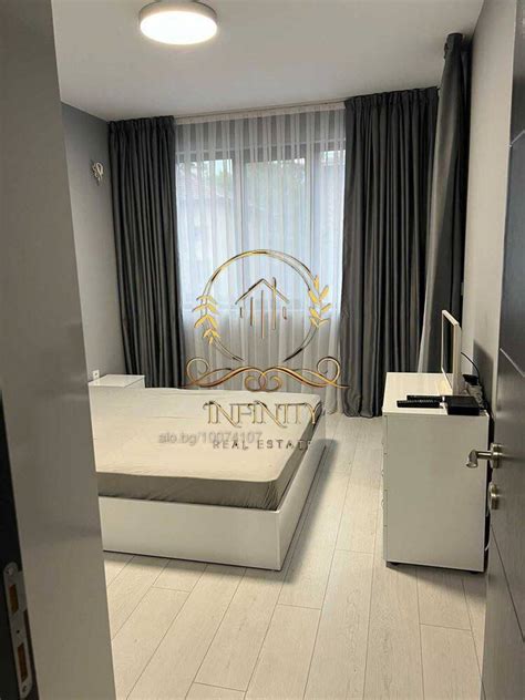 Пловдив Отдава се под наем Двустаен апартамент под наем 60 кв м Обзаведен Непоследен етаж