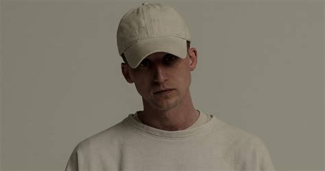 Nf Releases New Single Hope Announces 13 Track Album