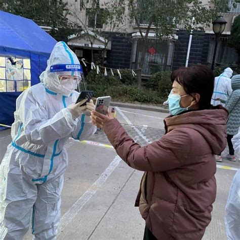 践行律师职责使命 助力疫情防控工作进行核酸检测