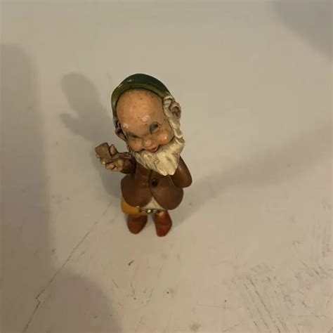 Vintage Disney Snow White And The Seven Dwarfdwarves Doc Figurine 20