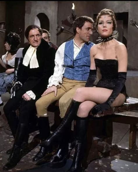 DIANA RIGG 10 X 8 Photograph No 604 4 00 PicClick UK