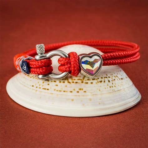 ⚓️ Женский красный браслет с камнем Сваровски — SWAROVSKI 7218🔥 🔖 Цена ...