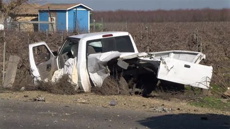1 Dead After Truck Crashes Into Big Rig At Fresno County Intersection