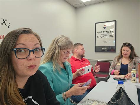 Lauren Cottingham Remax Advantage Kearney Mo