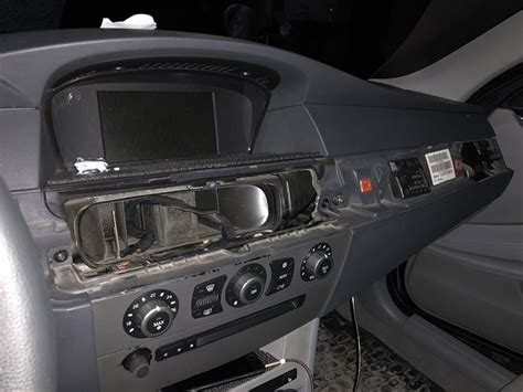 Замена моторчика печки бмв е60, Сервис BMW.