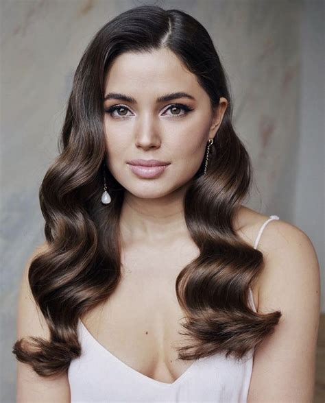 Pin By Валерия Сафонова On причёски Wedding Hair Brunette Hollywood