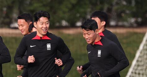 손흥민·황희찬 나란히 달리는 Epl 듀오