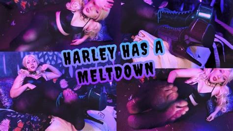 Bellatrix Bandit Cosplaying Harley Quinn Melting Sweaty Stinky Feet In Tights Bellatrix Bandit