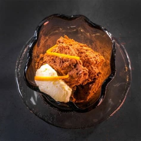 МУС ОТ КЕСТЕНИ С БЕЛГИЙСКИ ШОКОЛАД И ВАНИЛОВО МАСКАРПОНЕ