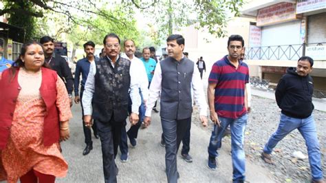 Indore Mayor Inspects Gair Route