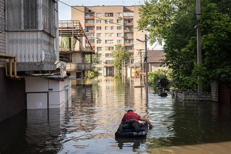 A Disaster In Photos Nova Kakhovka Dam Breach In Ukraine European