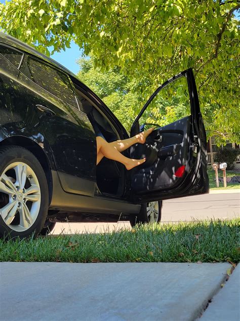 Soles Or Toes Rbarefootinthecar
