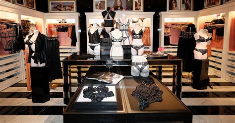 Victorias Secret Rebrand Includes ‘curvy Mannequins Instead Of Angels