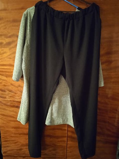 Ошатний костюм — ціна 500 грн у каталозі Брючні костюми Купити жіночі речі за доступною ціною на