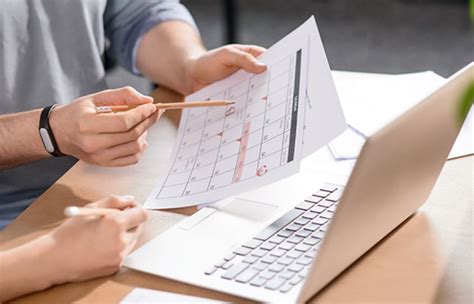 В Україні скасували додаткові вихідні на Великдень 9 травня та День