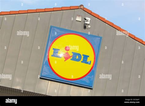 02 02 2025 Xgox Symbolfotos Supermaerkte Symbolfoto Symbolbild Symbol Lidl Wolfsburg