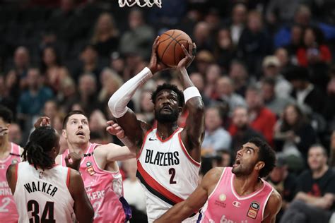 Deandre Ayton Trail Blazers Need To Grow Together Blazer S Edge