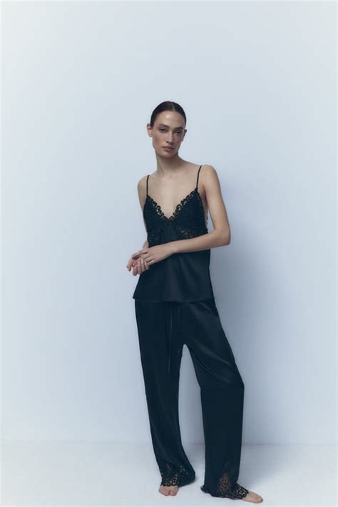 ToΠ ΑΠΟ ΜΕΤΑΞΙ ΜΕ ΓΚΙΠΟΥΡ Μαύρο Zara Greece Ελλαδα