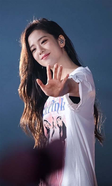 Pin De Lulamulala En Blackpink Jisoo Celebridades Guapas