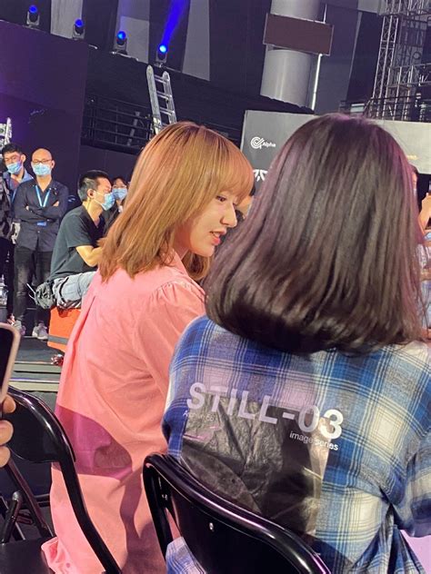 Cheng Xiao Falling Into Your Smile Drama Filming Korean Girl Groups