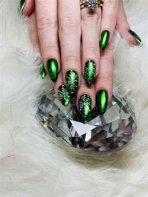 Green Chrome Christmas Nails Halloween Acrylic Nails Christmas Nails