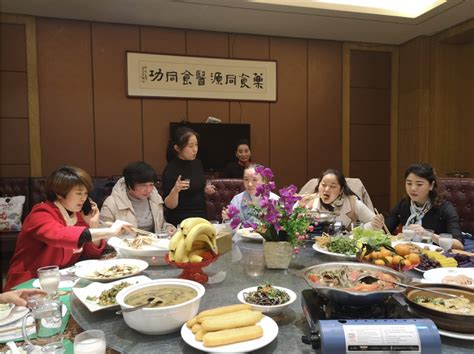 高血压调理加盟中医食疗优势大 中医养生药膳馆加盟 养生汤食疗项目连锁 陈农夫养生馆官网