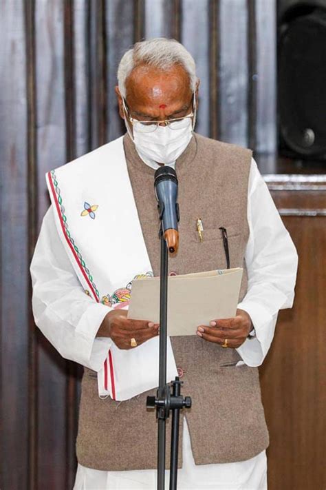 मन्त्रिपरिषद् पुनर्गठन नयाँ मन्त्रीहरुद्वारा सपथ बागेश्वरी पोस्ट