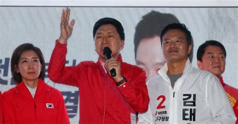 사면 후 재출마·역대 최고 사전투표율···강서구청장 보궐선거가 남긴 기록들