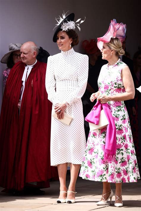 Książę William i księżna Kate dołączają do rodziny królewskiej podczas pierwszego nabożeństwa z