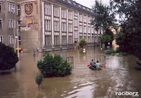Dwudziesta rocznica powodzi tysiąclecia Wspomnienia historia raciborz pl
