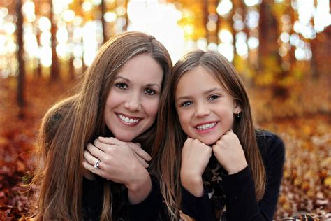 Nude Mother Daughter Pic