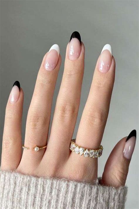 Unhas pretas decoradas mais populares para fazer Nati Cosmética