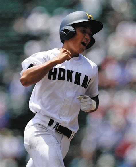 北海、小保内貴堂の2ランで春夏通算本塁打20本 敦賀気比、関東第一などと並び27位【夏の甲子園】：中日スポーツ・東京中日スポーツ