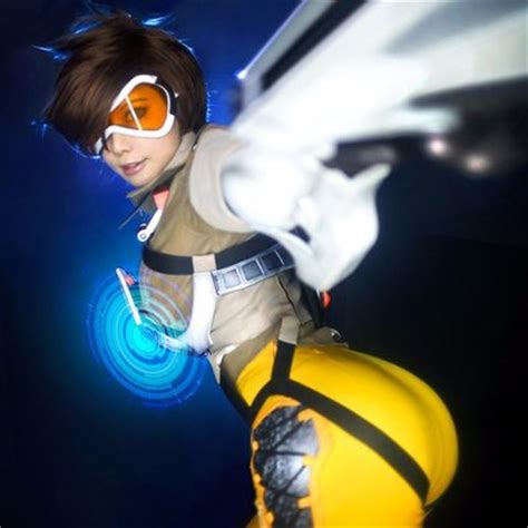 Overwatch Cosplay On Twitter Tracer By Tasha Of Spiral Cats Https T