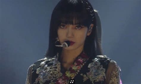 Lisa Pics On X Black Pink Lisa Pink Hair