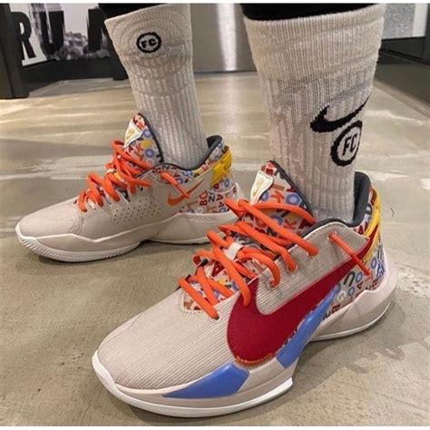 Giày Nike Zoom Freak 2 Letter Bro Cw3162 001 Authentic Shoes