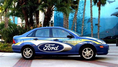 Ford Showcases Hydrogen Focus Fuel Cell Vehicles In California For