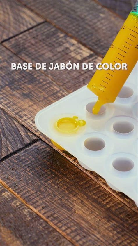 Ideas coloridas para jabones que puedes hacer tú mismo fácilmente en