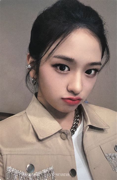 Ive Photocards On Twitter 레이 리즈 수채화 배경