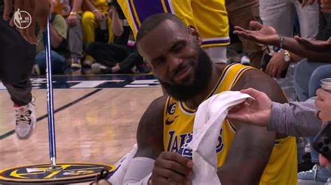 Lebron James Thanks Nuggets Fan For Towel After Taking A Spill Rvideos