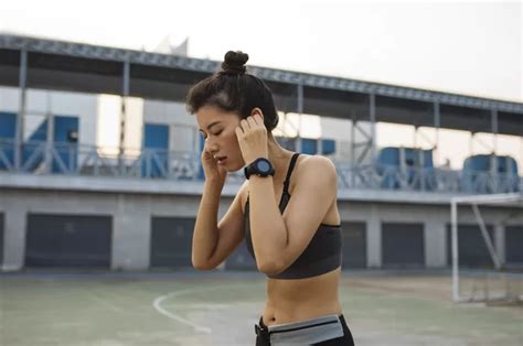 Dukung Perempuan Aktif Bergerak Garmin Rilis Smart Watch Stylish Dan Canggih Parapuan