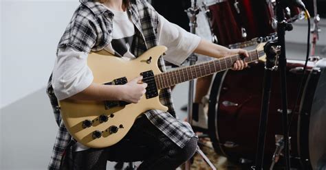 10 Best Electric Guitars Under 500£500 In 2025